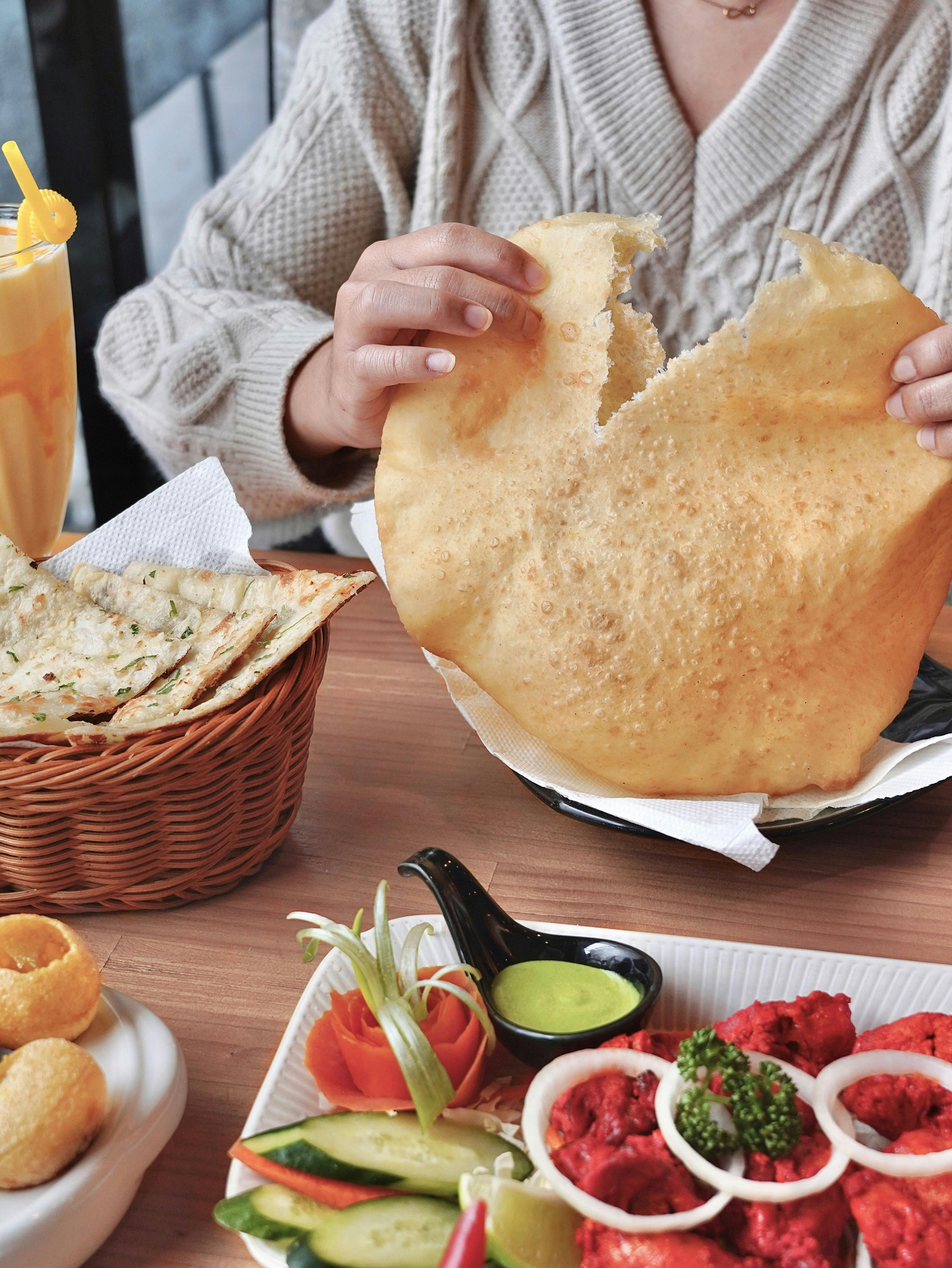 HOLI Indian Restaurant 活力印度餐廳 | Book Now! - inline online bookings